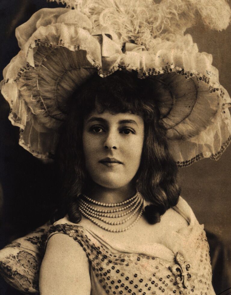 Émilienne d’Alençon, la perla della Belle Époque – Arstorica